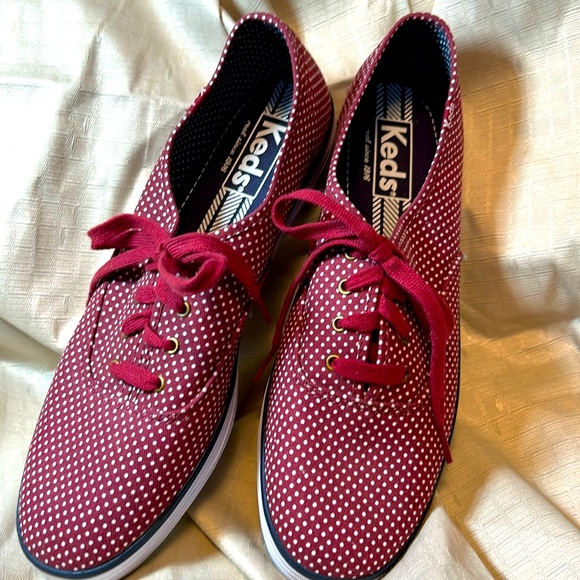 Keds | Shoes | Keds Beet Red Microdot Sneakers Nwob | Poshmark
